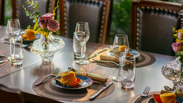 Sen Tonkin Restaurant & Cafe - Sen Tonkin Restaurant & Cafe